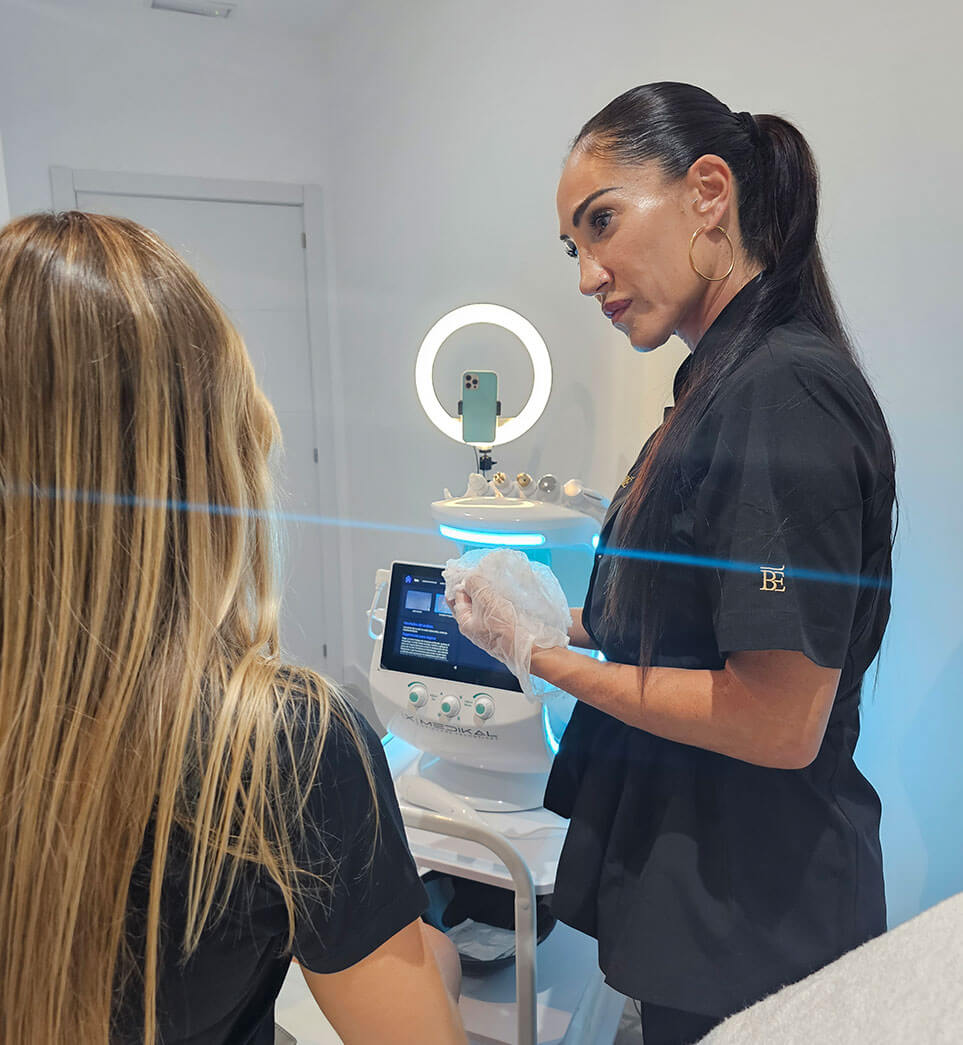 Diagnóstico Facial en Málaga - Clínica Alba Asensio